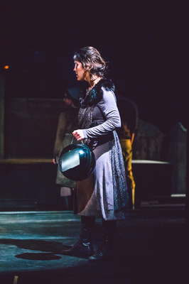 Antigone - Costume