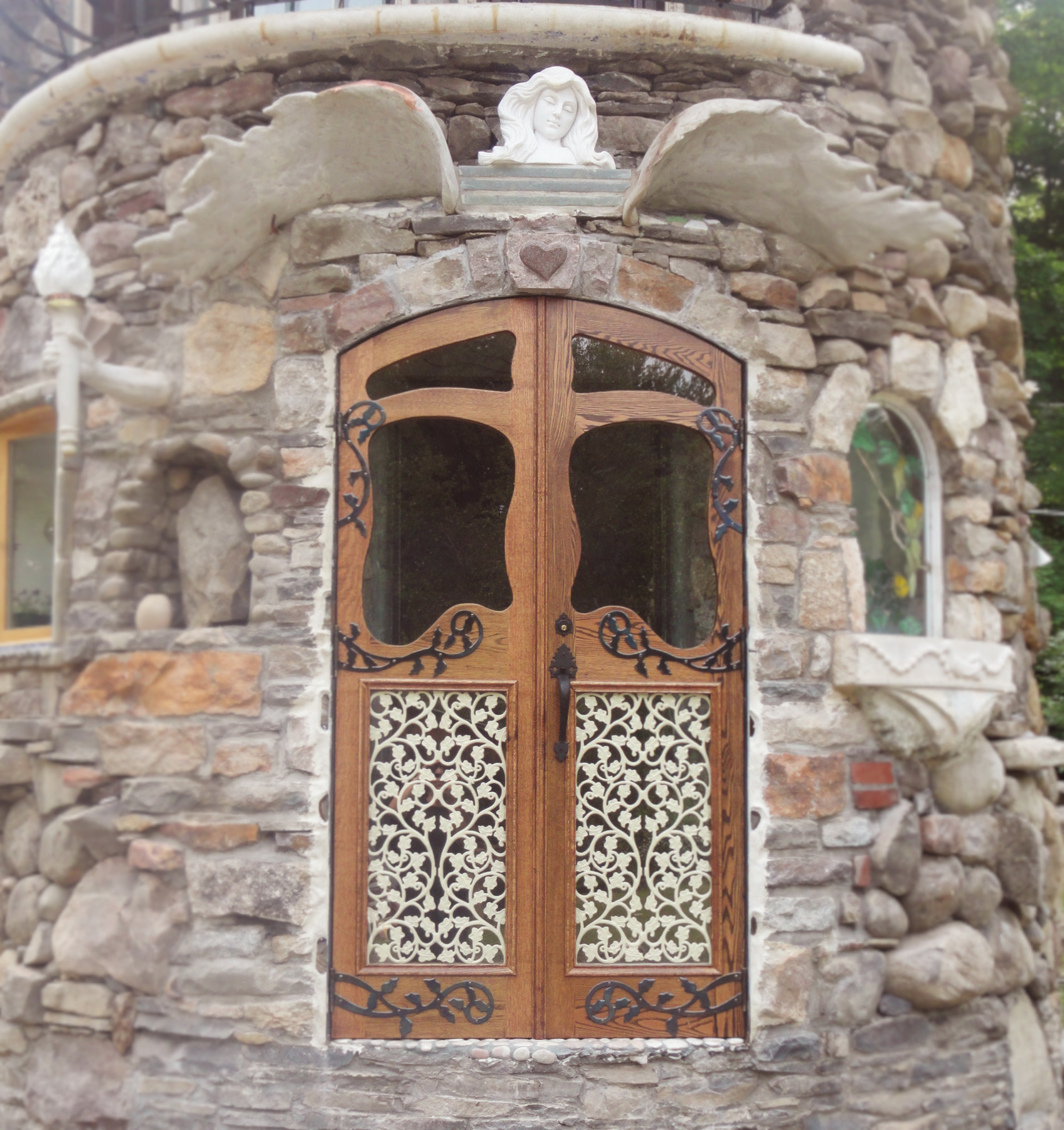 Theatre in the Round - Constant Design