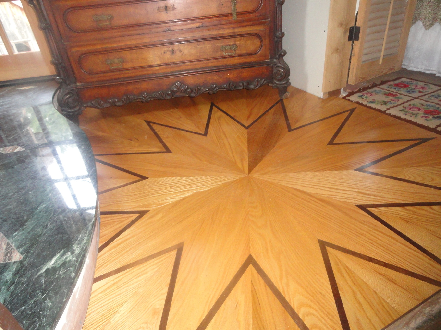 Theatre in the Round - Constant Design