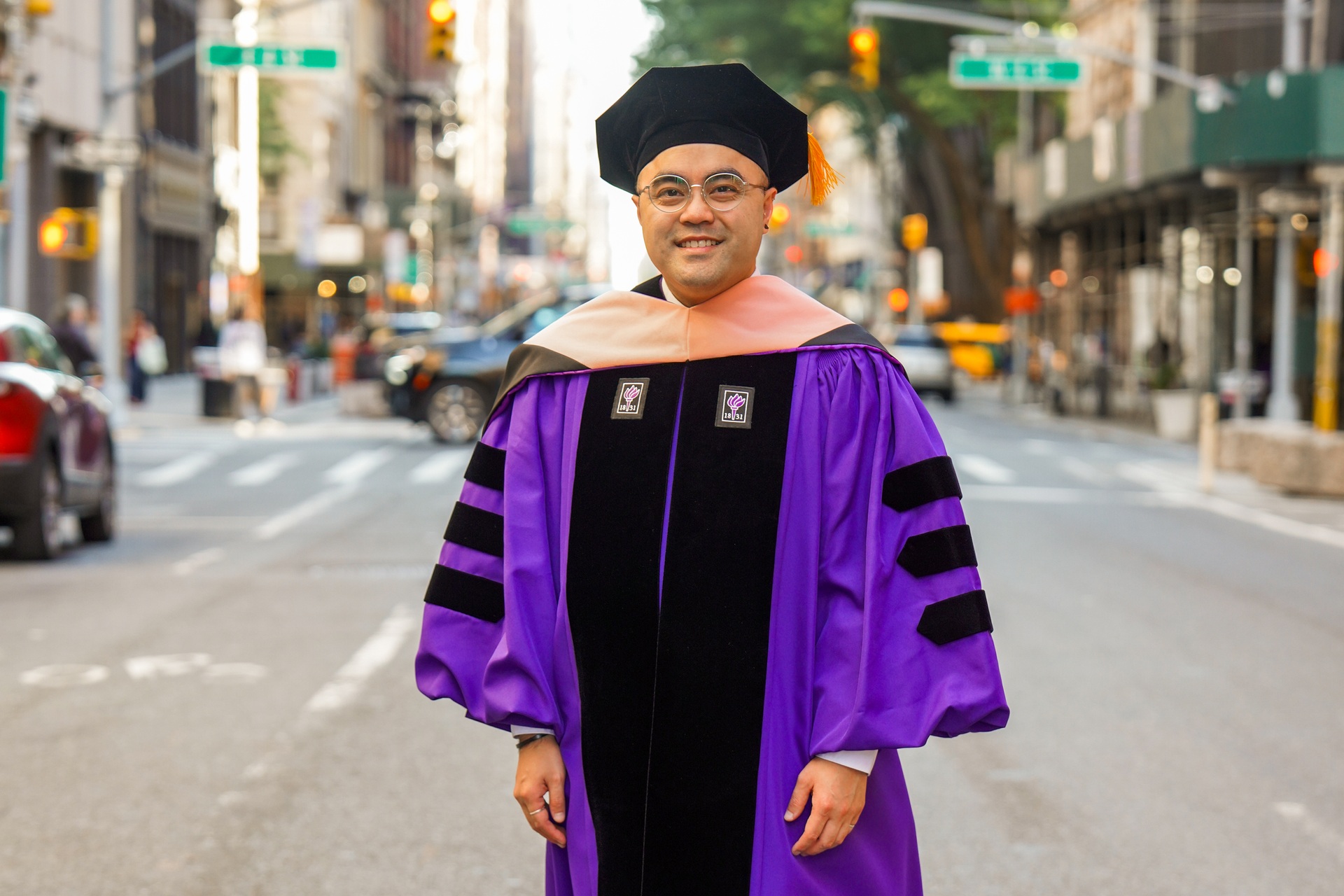 NYU Graduation Photoshoot at Washington Square Park | NYC Doctorate ...