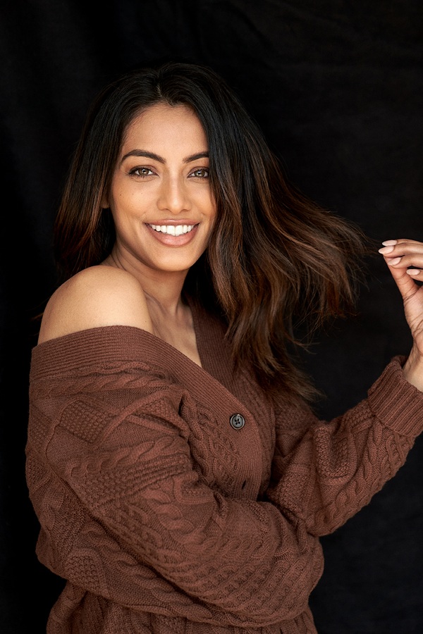 Riya Ray Official Page