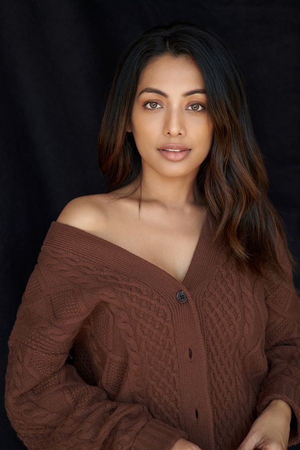 Riya Ray Official Page