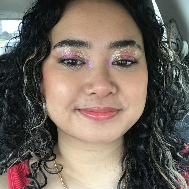 Clara Efferin /// Freelance Fantasy Illustrator