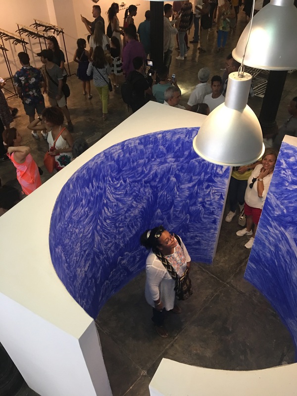 Rafael Villares (b. 1989) is a Cuban-born interdisciplinary artist